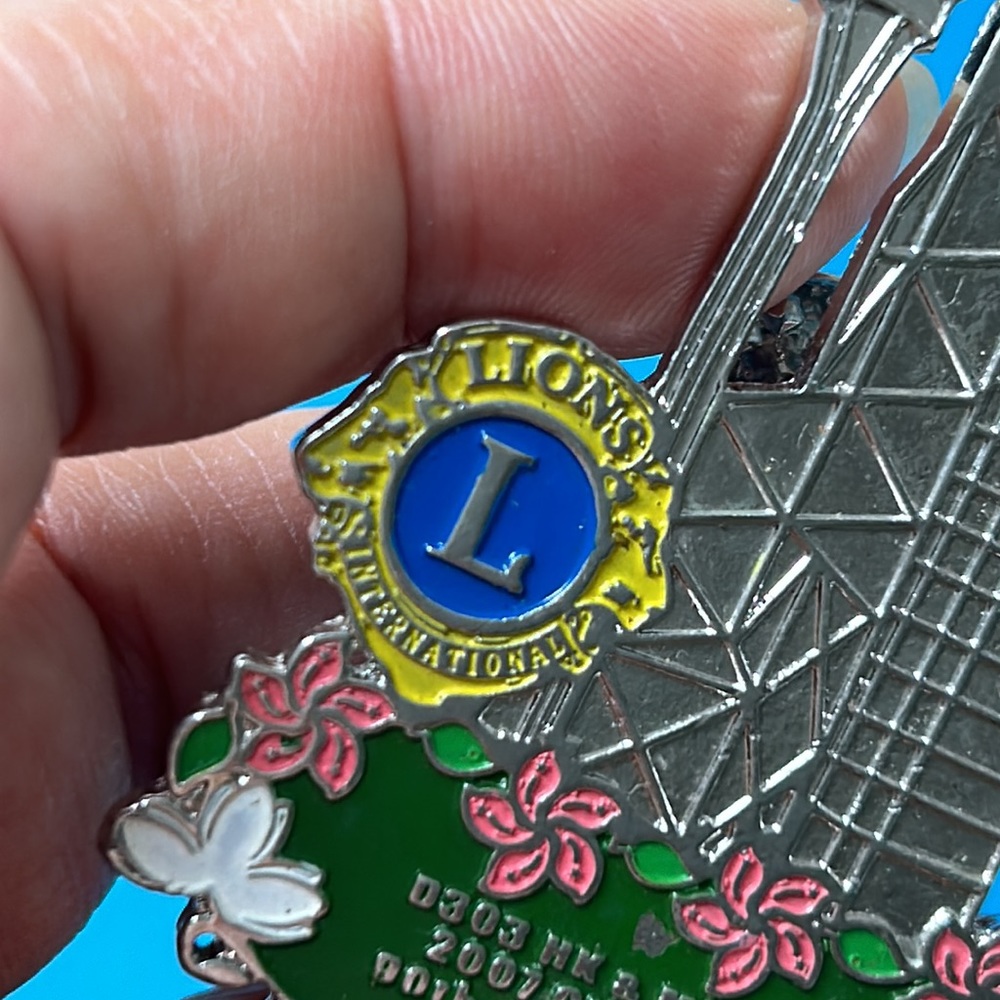 2007 International Lions Club Lapel Pin - Gem